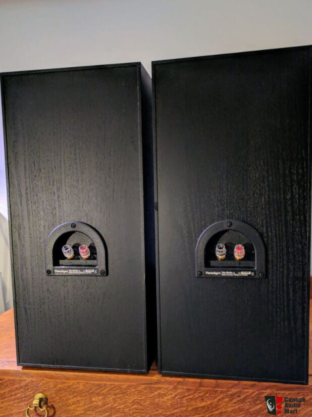 Paradigm Titan Monitor v.5 Speakers Photo #1873687 - Canuck Audio Mart