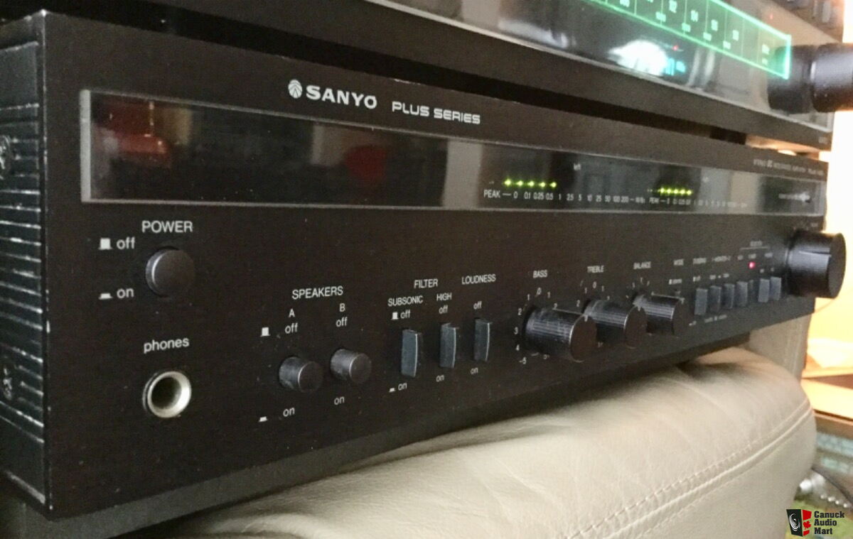 Sanyo Plus Series A35 amp & T35 tuner Photo #1874227 - Canuck Audio Mart