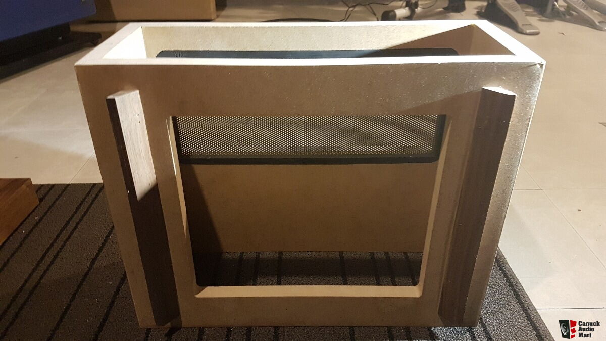 Custom Mcintosh Cabinets Photo #1879663 - Canuck Audio Mart