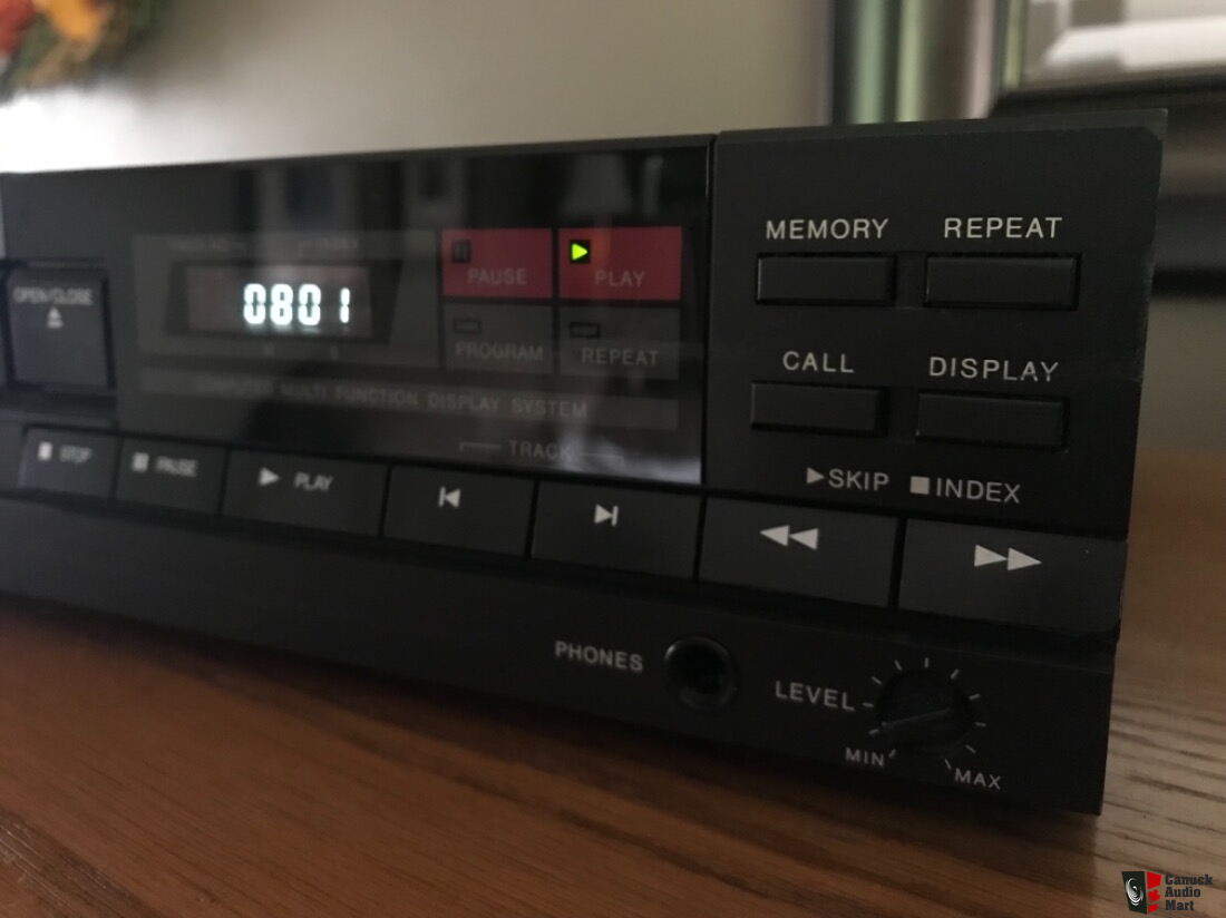 1986 Denon DCD-1000 Single Small CD player Japan Build Works A1 Photo ...