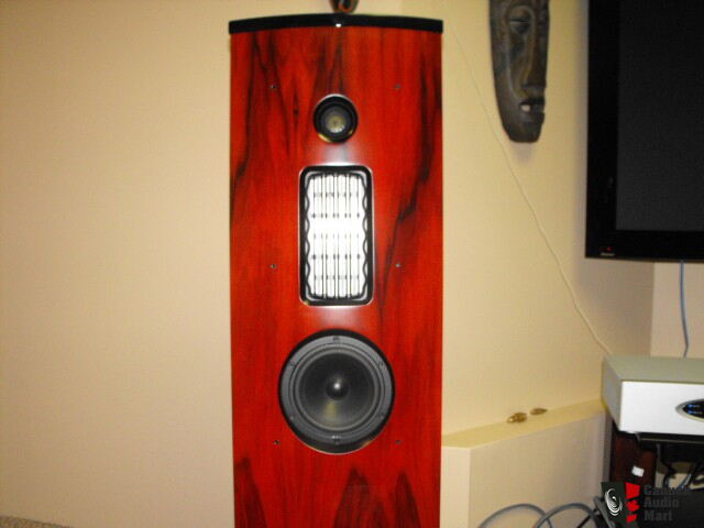STRATA MINI'S in beautifull rosewood For Sale - Canuck Audio Mart