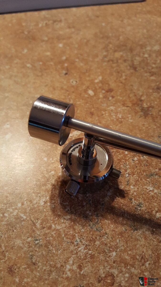 Audio Technica Cleaning Arm Photo #1912847 - UK Audio Mart