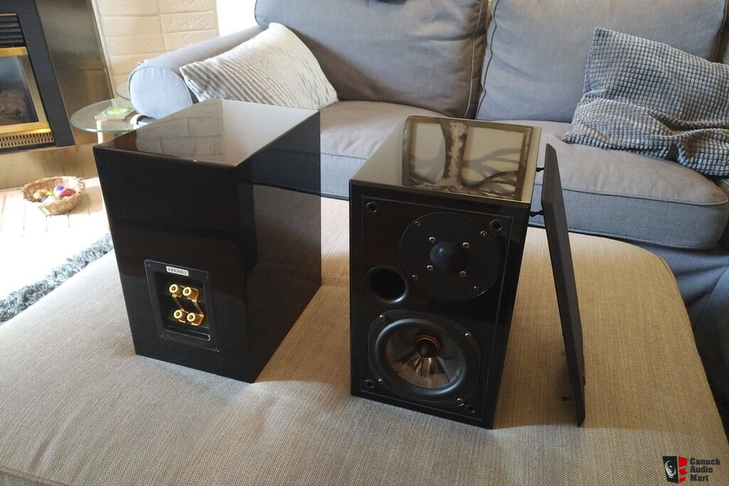 Usher Audio S-520 Bookshelf Speakers Photo #1915599 - UK Audio Mart
