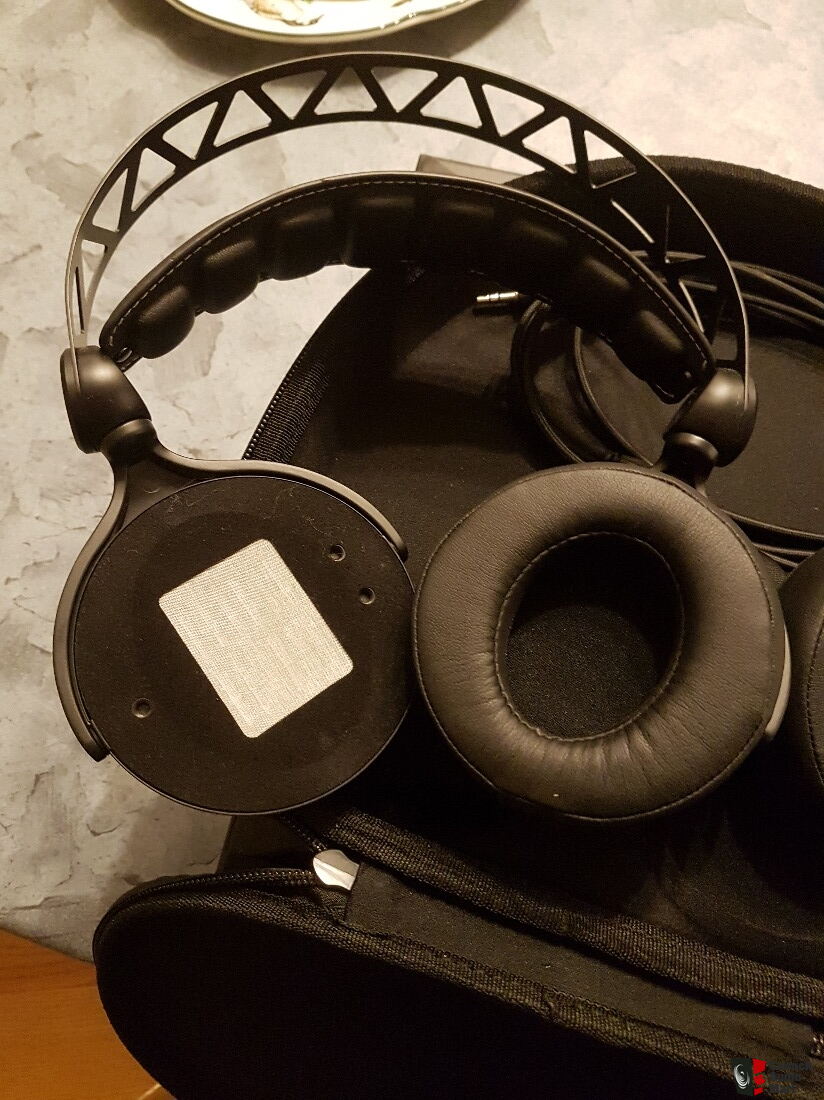Monoprice Monolith M560 Planar Headphones Photo #1928025 - US Audio Mart