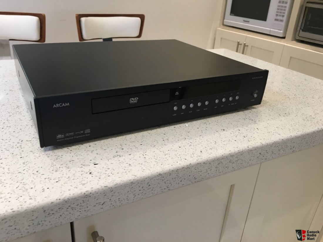 Arcam AVR 300 (silver) no remote and Arcam DV 78 (black) with remote ...