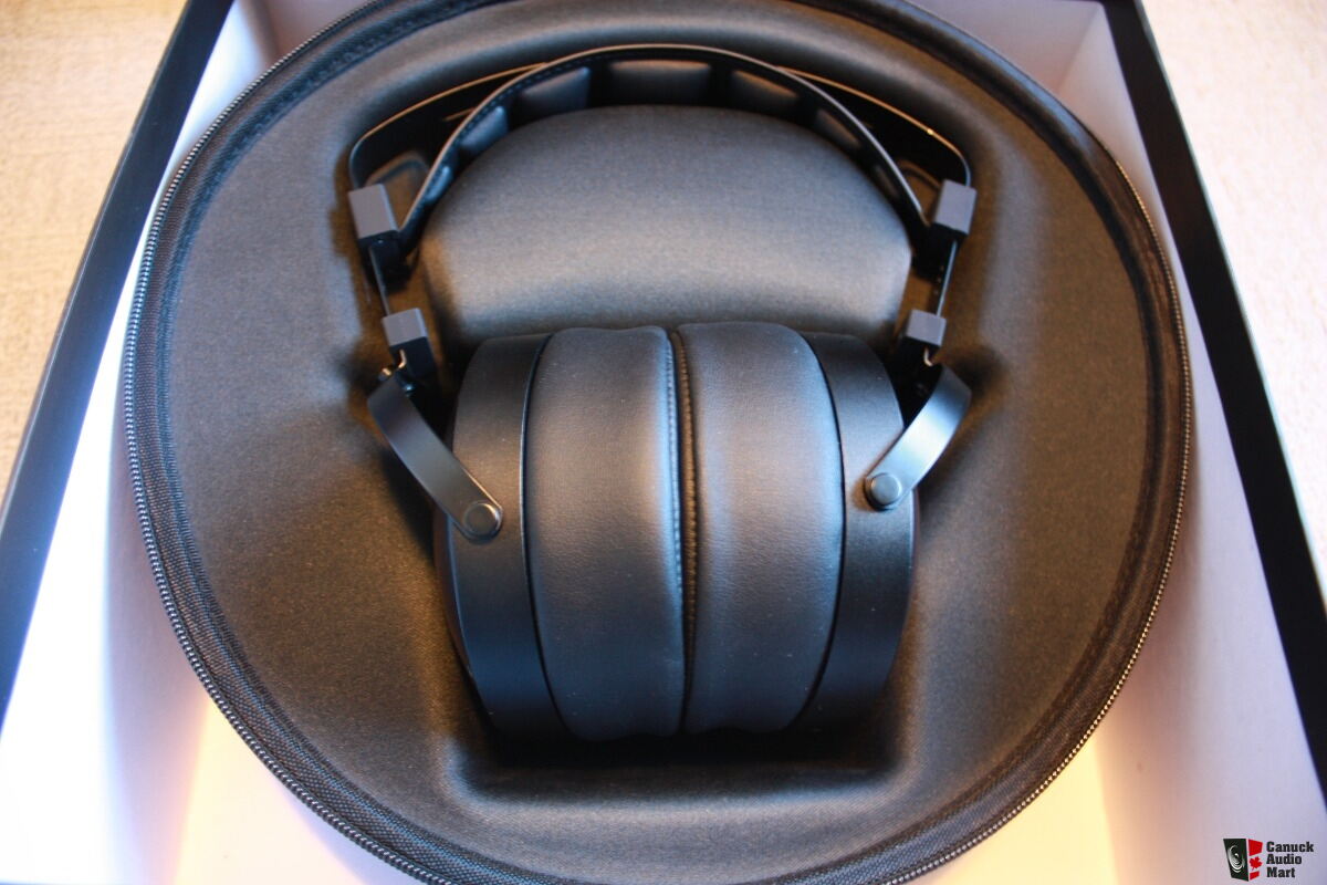 Monoprice Monolith M1060C Closed Back Planar Magnetic headphone Photo ...