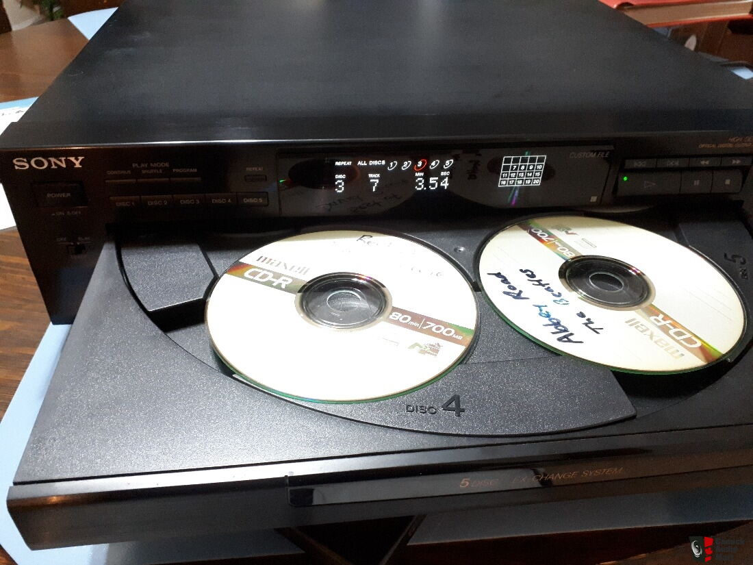 Sony 5 disc cd player + sennheiser hp For Sale - Canuck Audio Mart