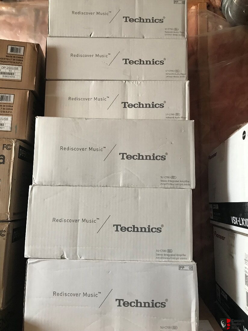 Technics SU-C700 Integrated Amplifier & ST-C700 Network Player - DEMO ...