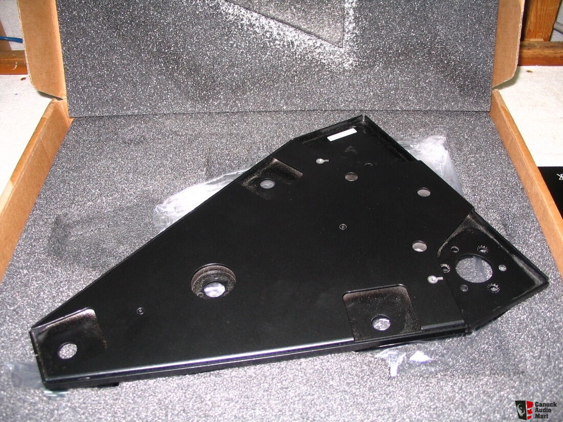 Linn Majik Sub-Chassis Photo #1939568 - Canuck Audio Mart