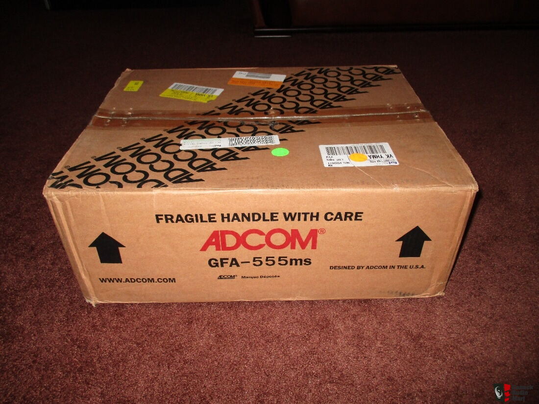 Adcom GFA-555ms Stereo power amplifier with Bridged Mode - new in box