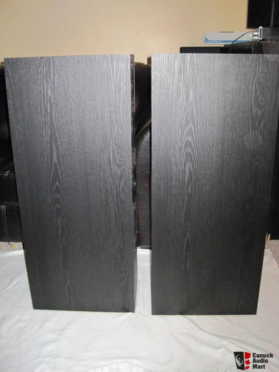 Paradigm 7SE Mk3 Speakers in Excellent Condition Photo #195458 - Canuck ...
