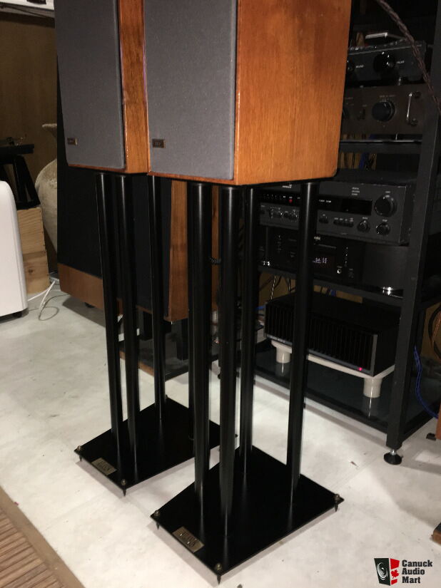 24" Atlantis 4 Post Speaker Stands Photo #1978815 - UK Audio Mart