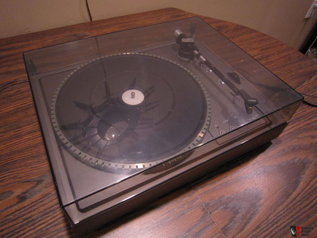 Thorens TD 105 mkII Belt Drive Turntable