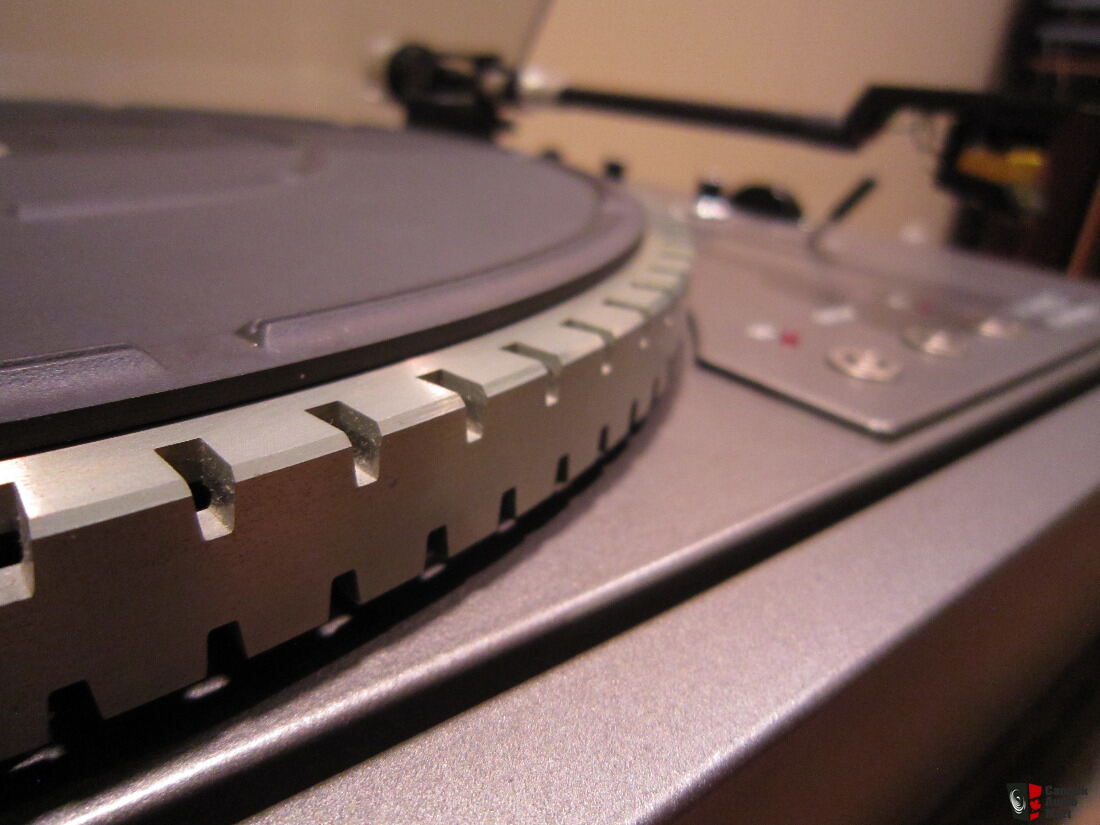 Thorens TD 105 mkII Belt Drive Turntable Photo #1980846 - Canuck Audio Mart
