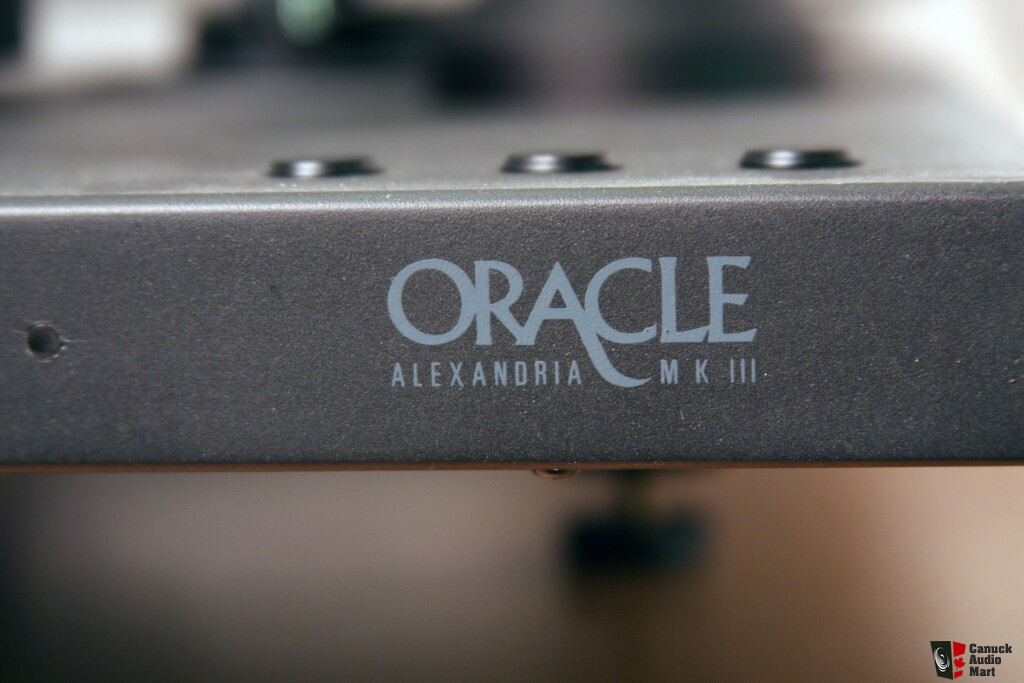 Oracle Alexandria MK III Turntable Photo #198995 - Canuck Audio Mart