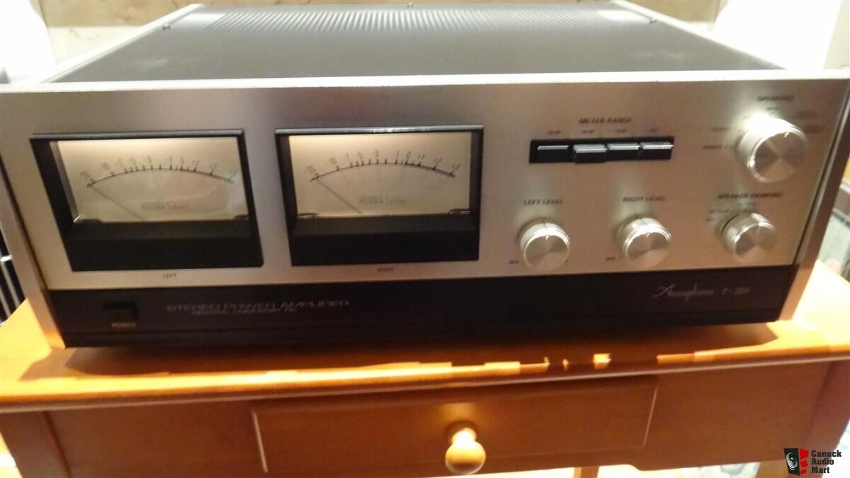 Accuphase system P-250 power amp SOLD Photo #1993171 - UK Audio Mart