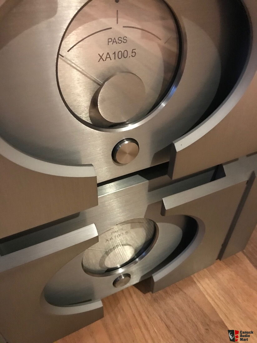 Pass Labs XA100.5 mono amps Photo #1996363 - UK Audio Mart