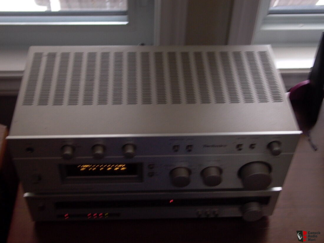 Technics SU-8055 amp & ST-S2 tuner Photo #2012241 - US Audio Mart