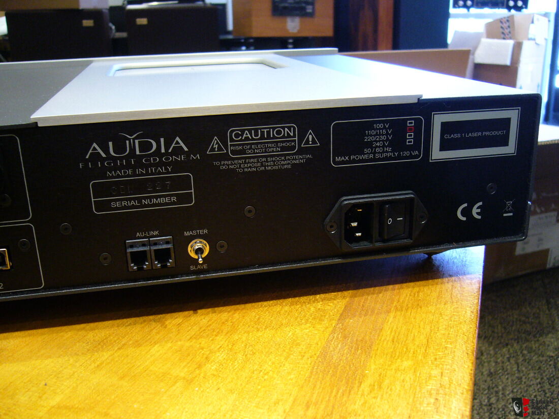 Audia Flight CD OneM CD Player(Reduced) Photo #2013391 - Canuck Audio Mart