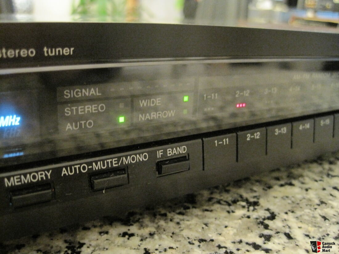 Denon TU-600 AM/FM Stereo Tuner Photo #2030370 - UK Audio Mart