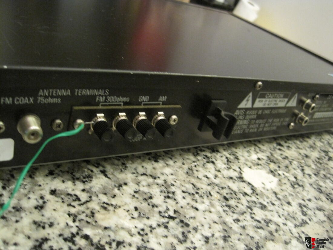 Denon TU-600 AM/FM Stereo Tuner Photo #2030377 - UK Audio Mart