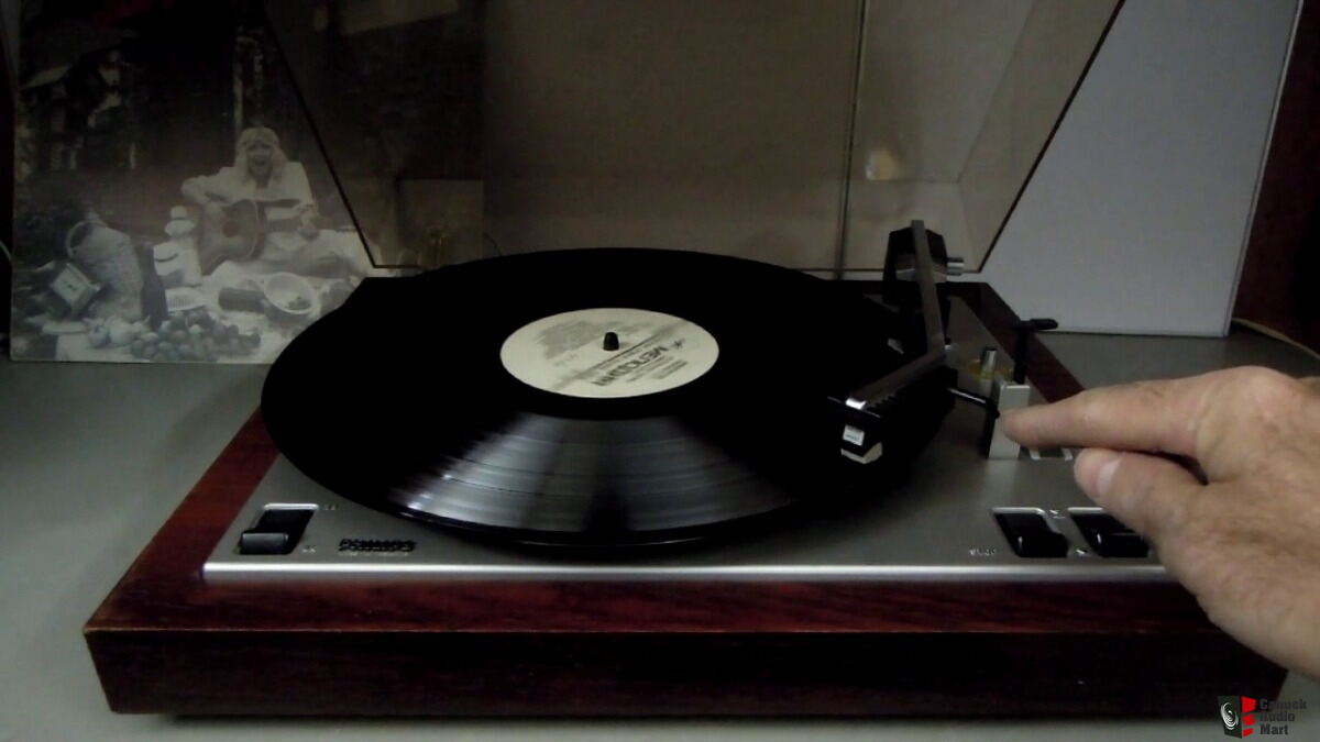 Philips 22ga427 Turntable $150 OBO Photo #2035715 - Canuck Audio Mart