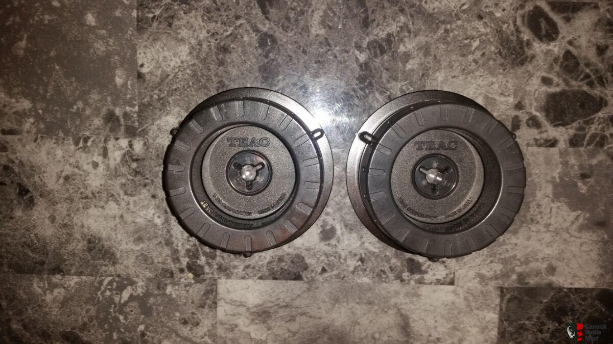 Original Teac 1/4" NAB Hubs Photo #2039563 - Canuck Audio Mart