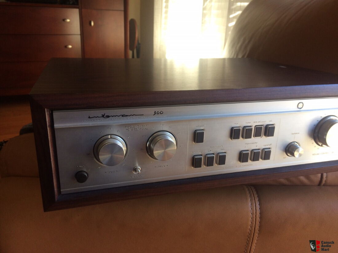 Luxman C-300 preamplifier Photo #2040940 - Canuck Audio Mart