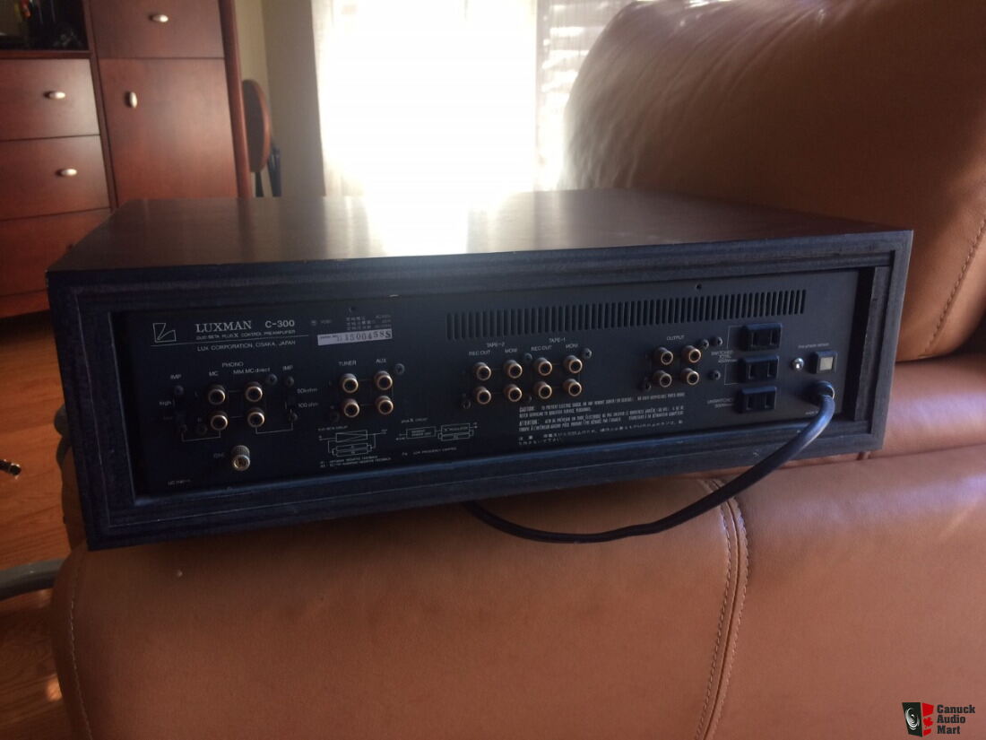 Luxman C-300 preamplifier Photo #2040946 - Canuck Audio Mart