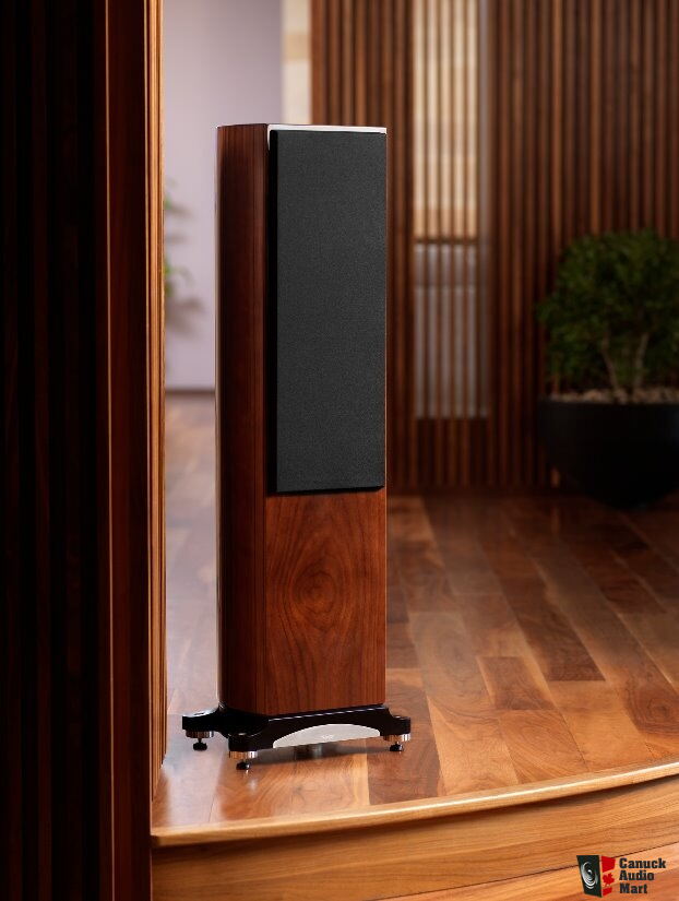 Tannoy DEFINITION DC8 Ti speakers, high gloss dark walnut, brand new in ...