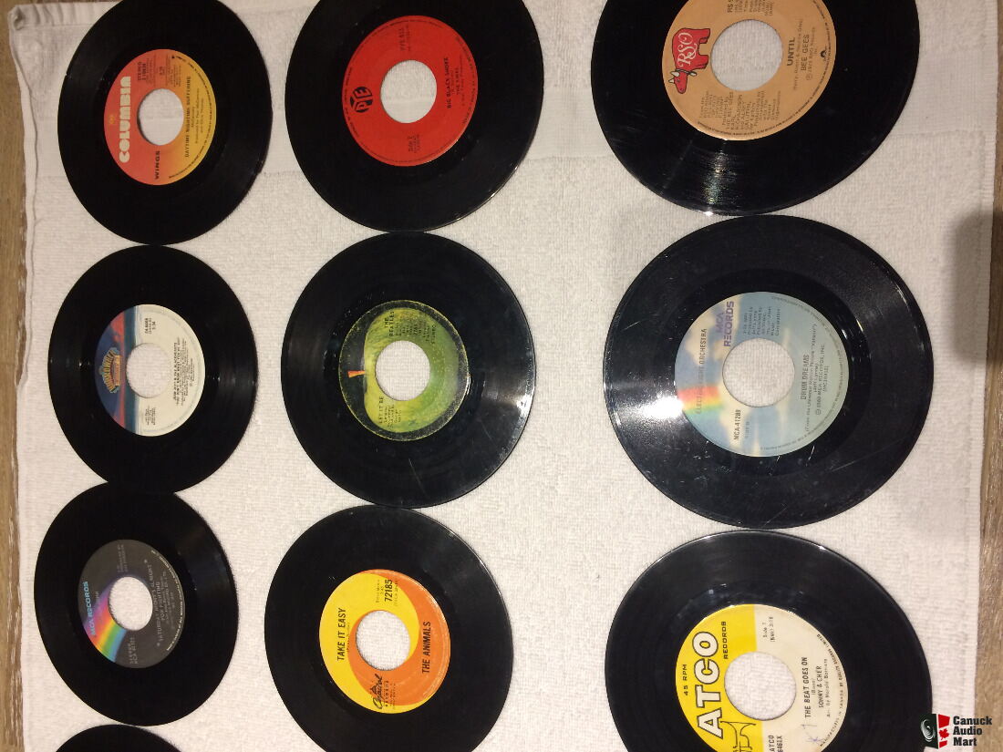 Lot of (56) 45 RPM Vinyl Records "Singles" (Beatles, Rolling Stones ...