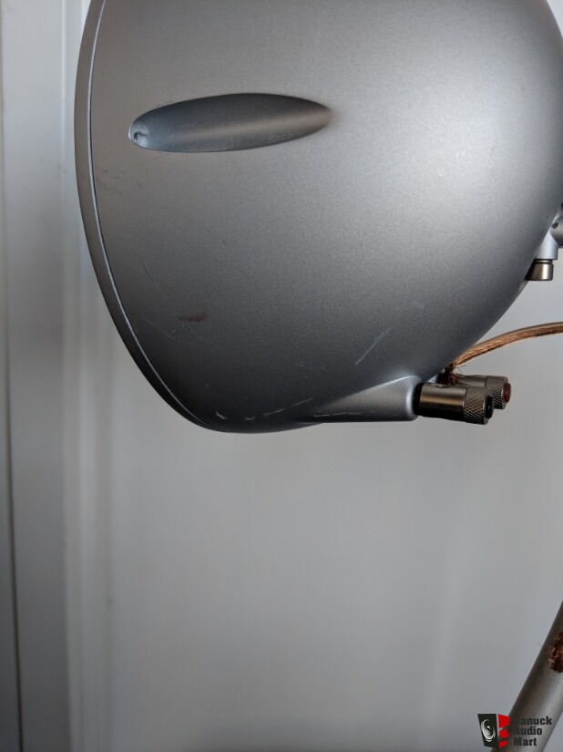 KEF KHT2005.2 : 5 Egg speakers and the Sub Photo #2052836 - US Audio Mart