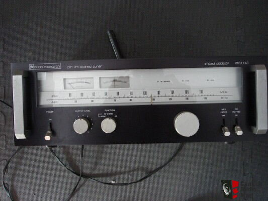 Audio Research SA 1000 amplifier + ST 2000 tuner Photo #205885 - Canuck ...