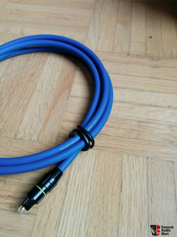 Transparent High performance Toslink 2m For Sale - Canuck Audio Mart