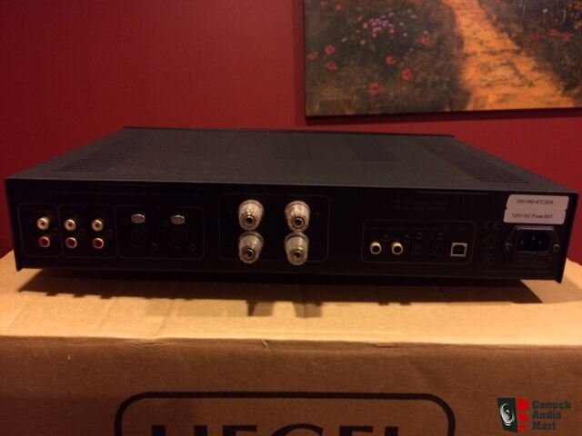 Hegel H80 Integrated Amplifier with RC8 Remote Photo #2065323 - US ...