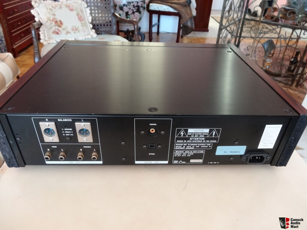 Sony X7ESD "holy grail" CD player of 1989 Photo #2074632 - UK Audio Mart