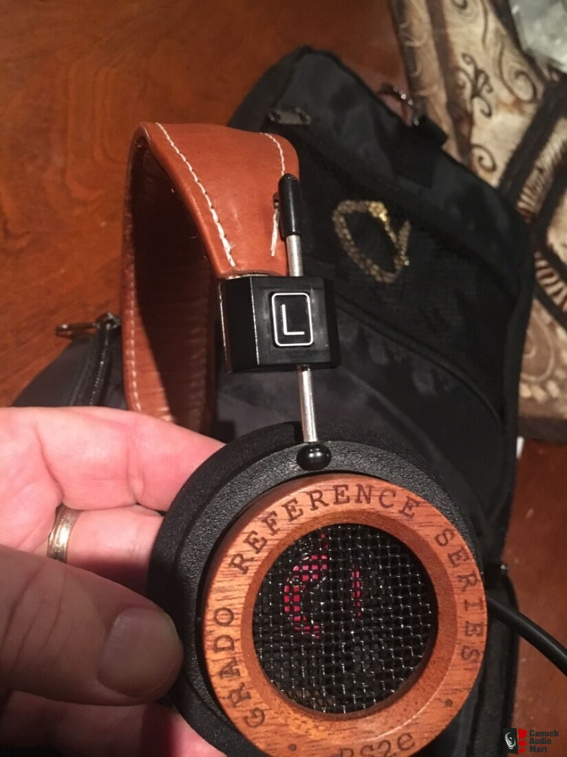 Grado RS2e Headphones Original box and travel case . Amazing ...
