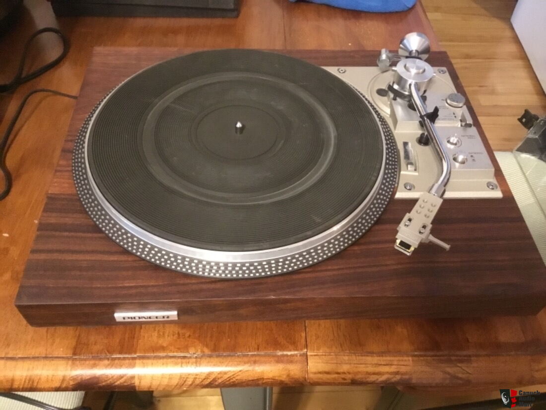 Pioneer PL-518 direct drive turntable, custom walnut veneer Photo ...