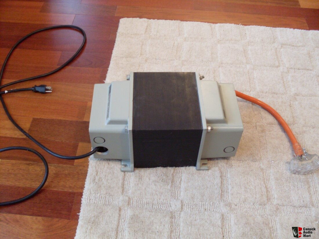 MGE TOPAZ Ultra-Isolation Noise Transformer Photo #2091269 - Canuck ...