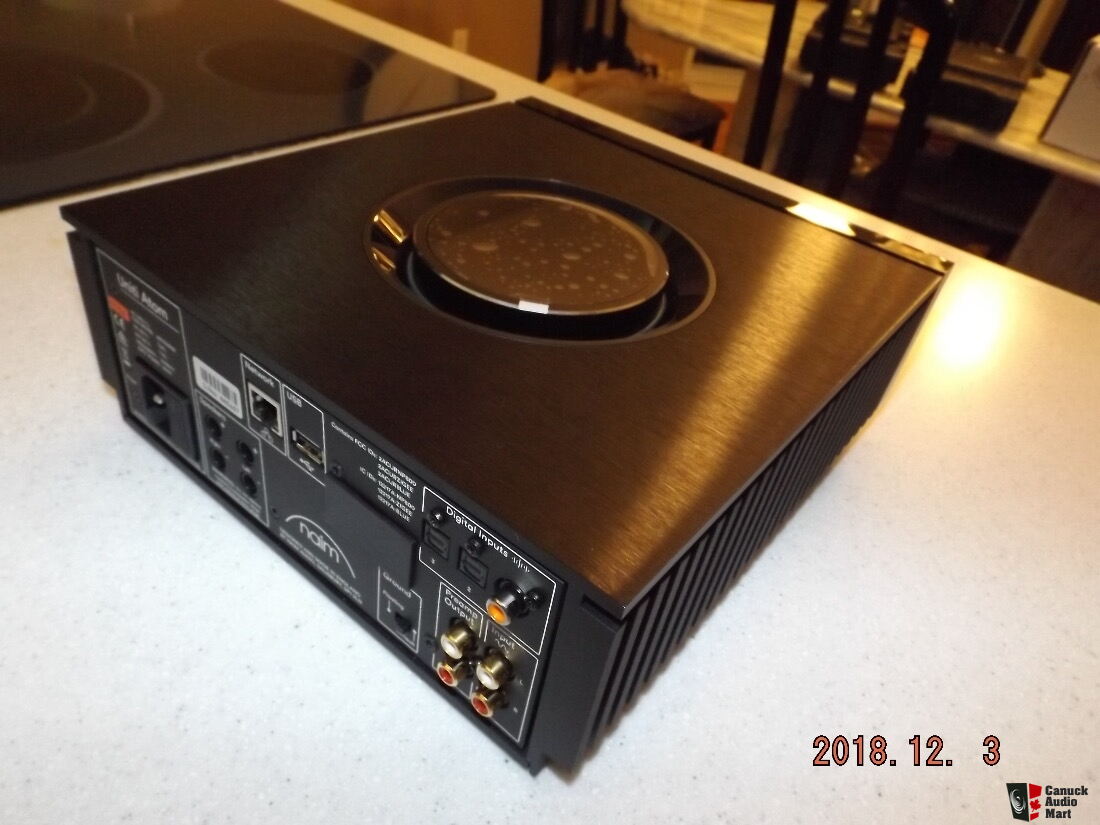 Naim atom valeur de $4000 pour $2850 à peine 1 mois d utilisation Photo ...