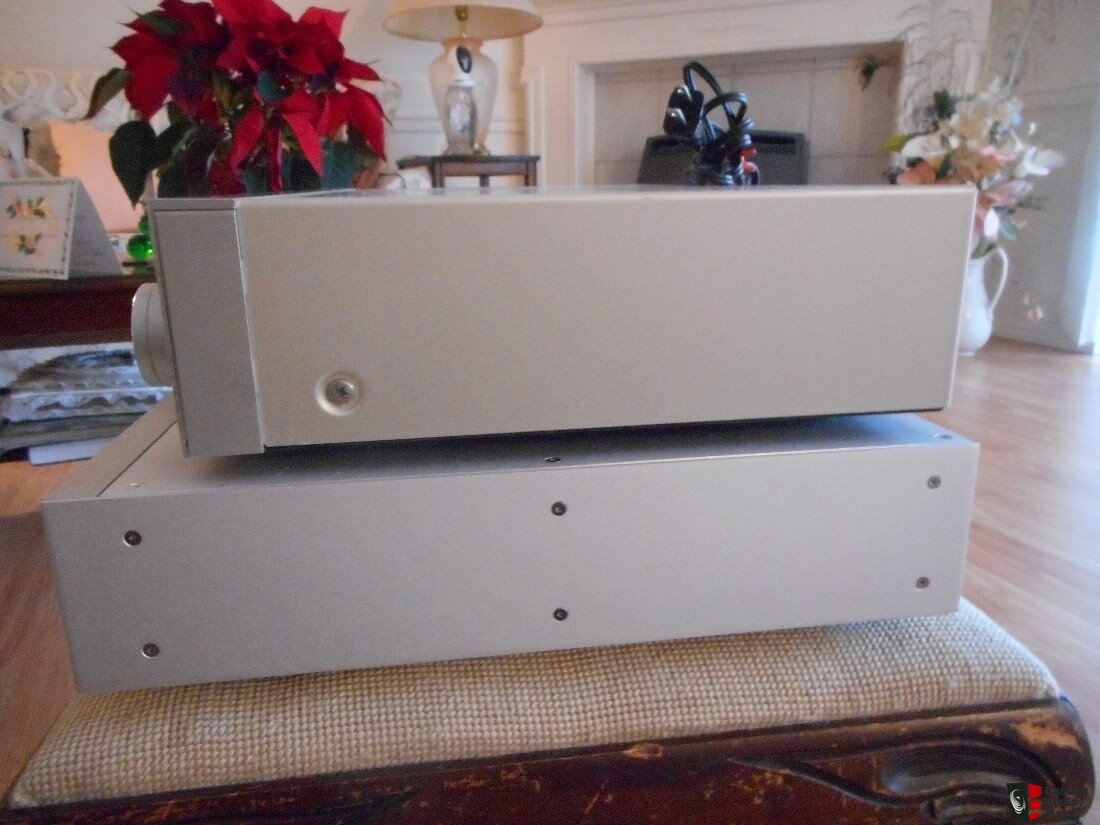 Audiolab 8200a intergrated amp and Technics ST-S2 am fm stereo tuner