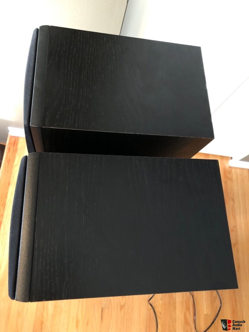 Near Mint POLK AUDIO RT1000i 65lbs each with Powered 6.5" Subwoofers ...