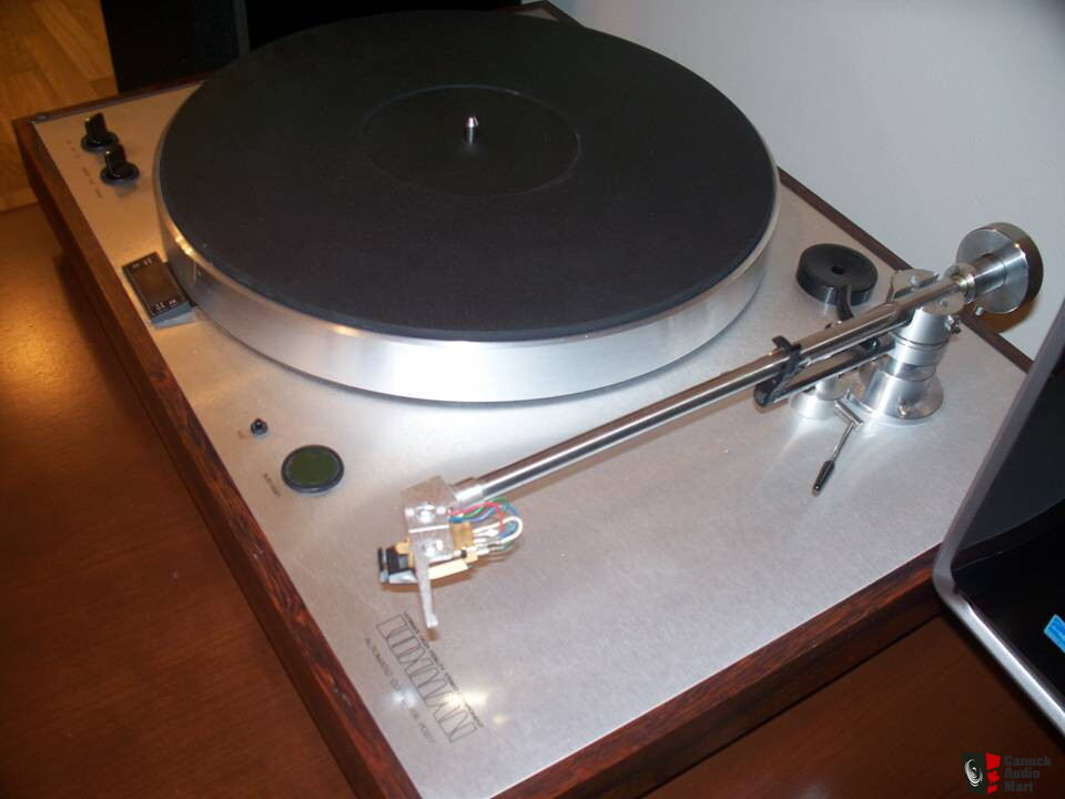 LUXMAN PD 277 (turntable) Photo #211758 - Canuck Audio Mart