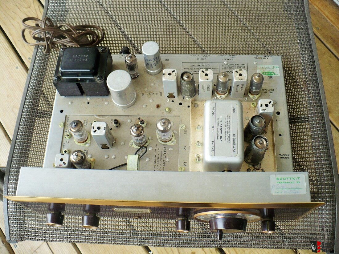 Gorgeous HH Scott LT-110 FM Stereo Tube Tuner (Black Face) Photo ...