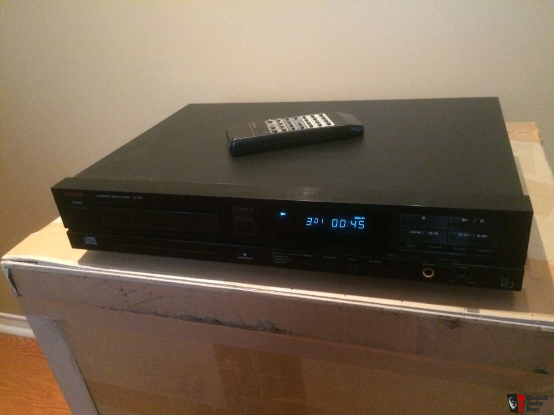 Luxman CD player with remote Photo #2128031 - Canuck Audio Mart