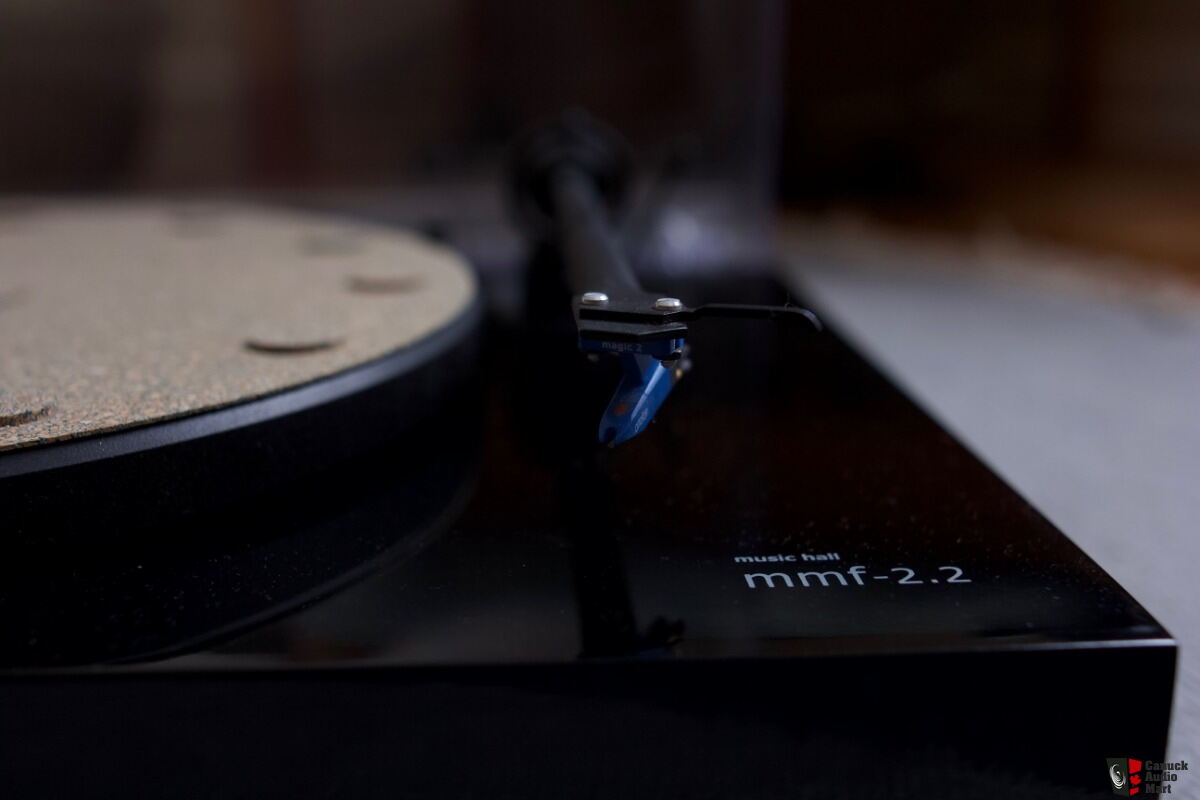Music Hall mmf-2.2 Turntable Photo #2154890 - Canuck Audio Mart