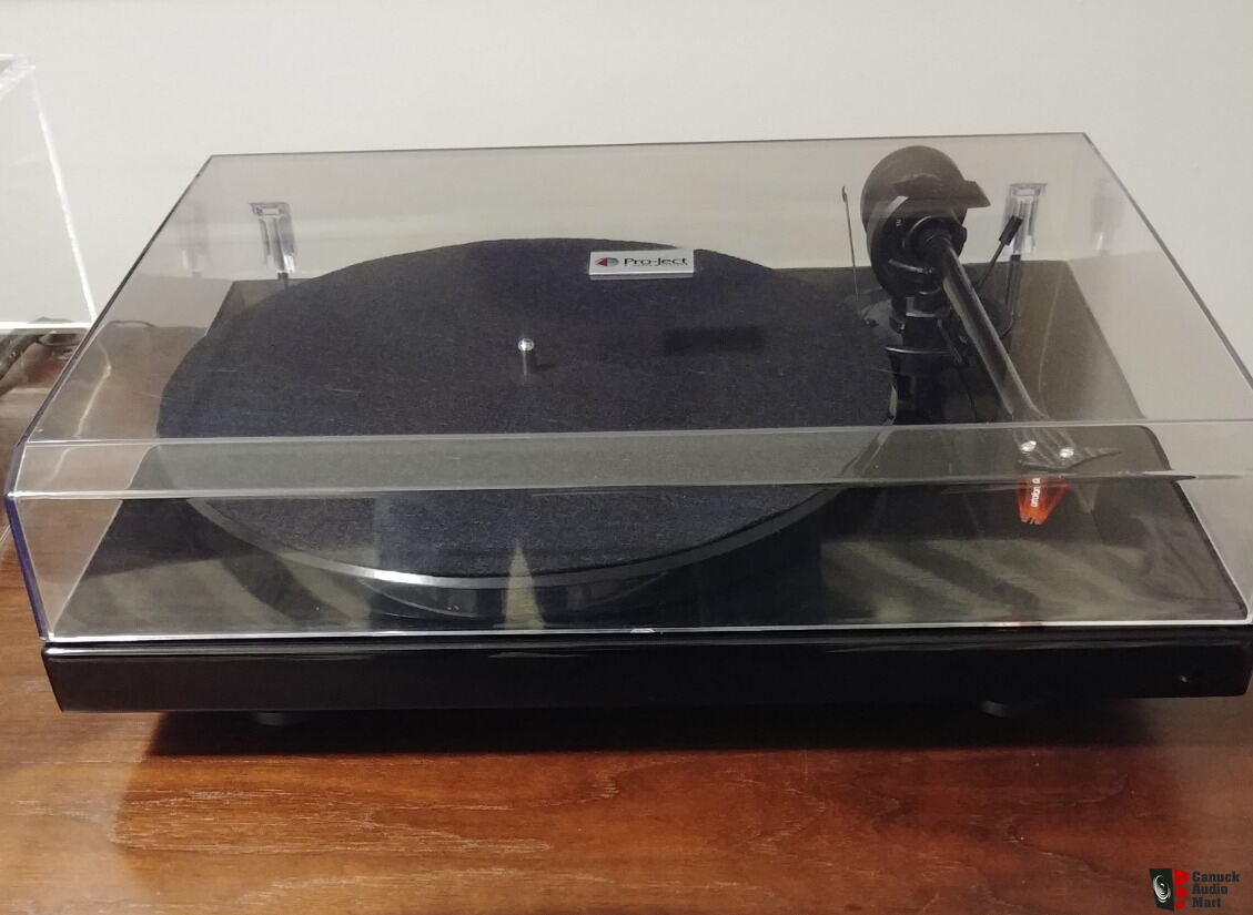 Project 1-XPRESSION III Carbon For Sale - Canuck Audio Mart