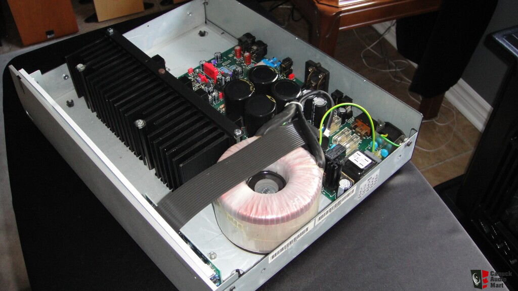Pair of Arcam FMJ P1 Monoblocks Photo #216601 - Canuck Audio Mart