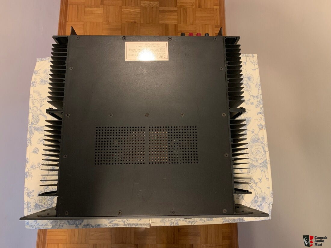 DYNACORD EV 7200 Amplifiers and Matching APX 24dB Crossovers Photo ...