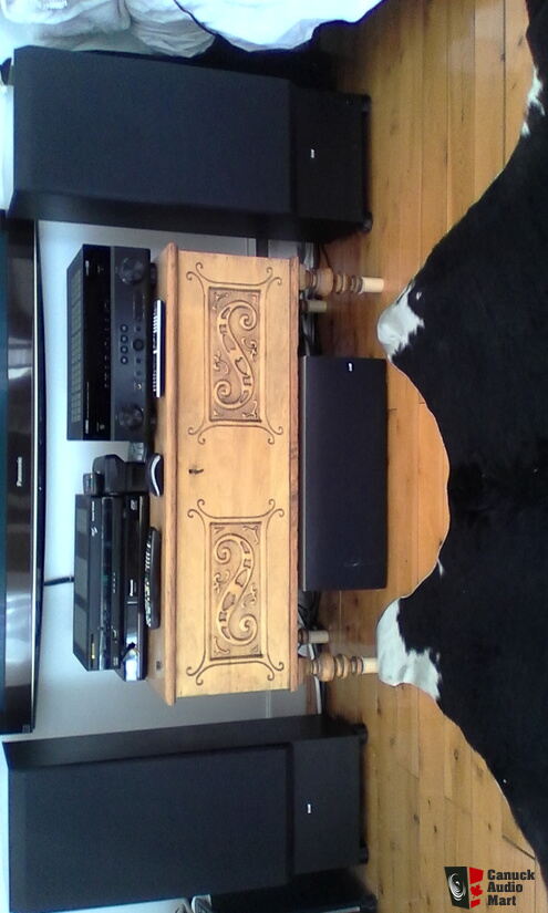 B&W DM 2000 floor standing speakers For Sale - Canuck Audio Mart